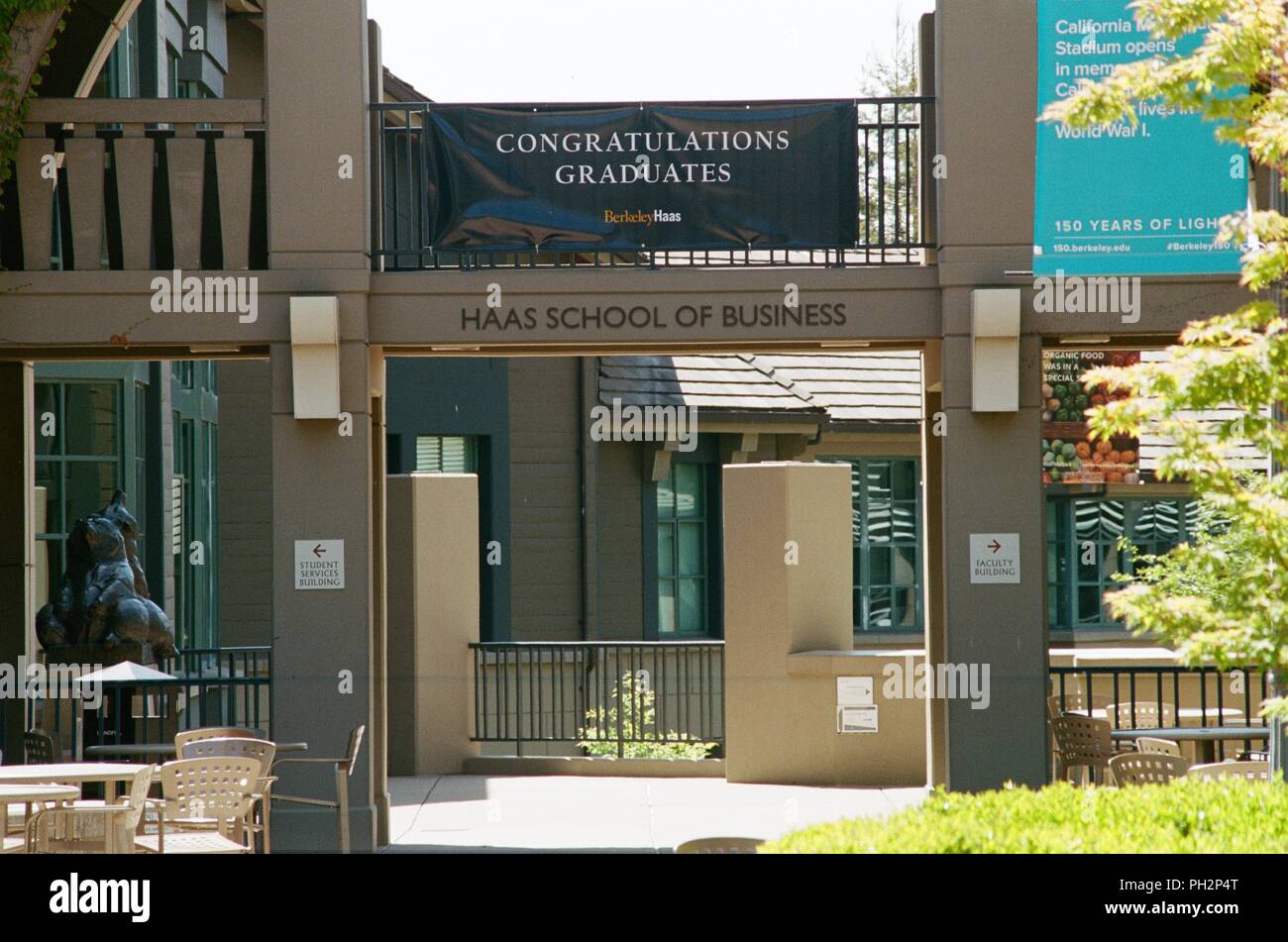 Haas business school hi-res stock photography and images - Alamy