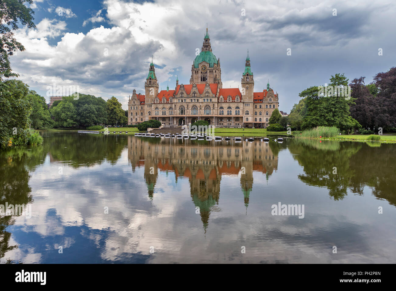 New City Hall, Neues Rathaus (1913), Hanover, Lower Saxony, Germany ...