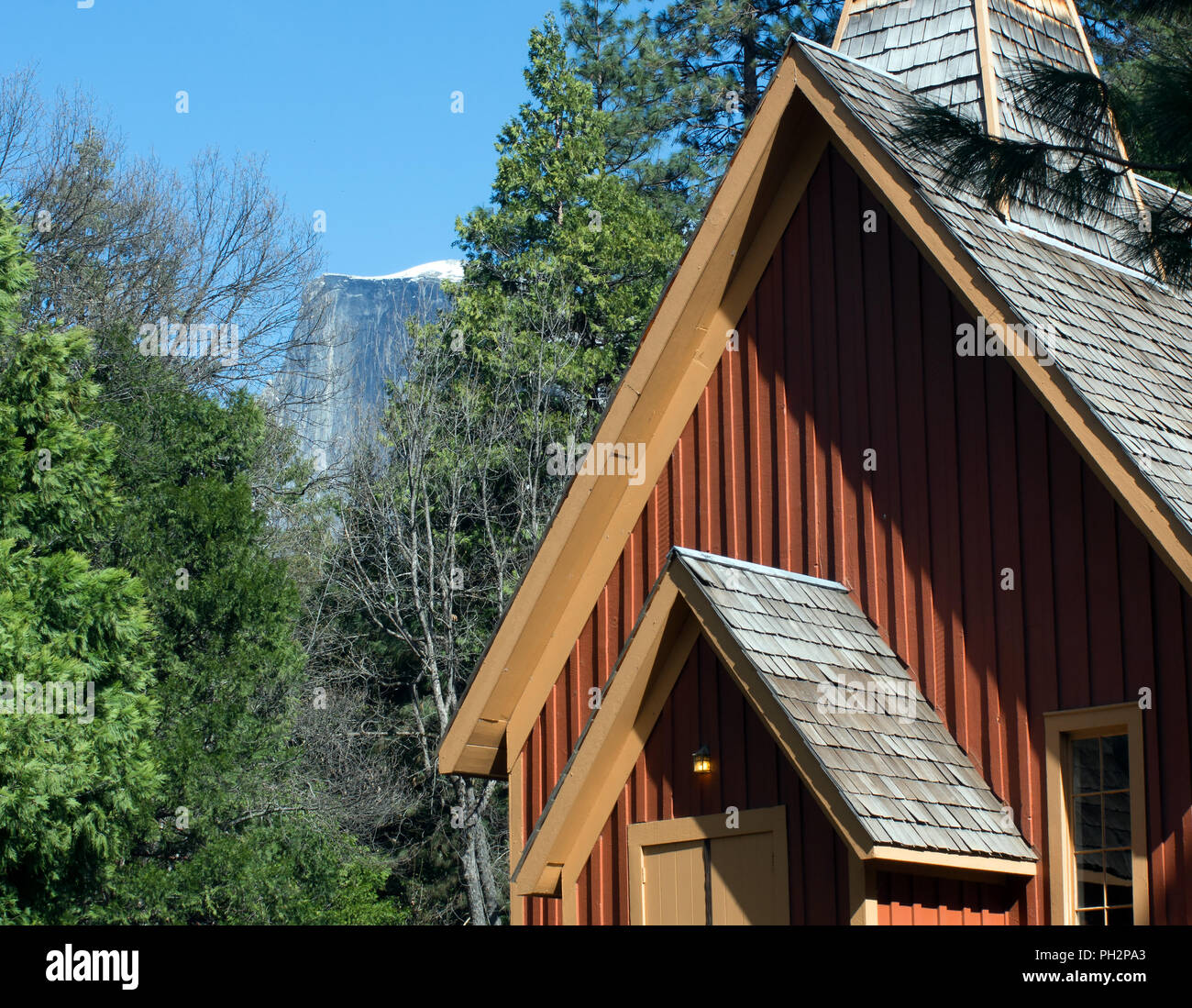Red dome church hi-res stock photography and images - Alamy