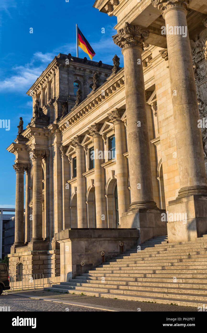 Paul wallot architecture hi-res stock photography and images - Alamy