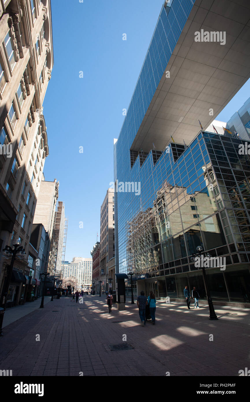 Buildings in Ottawa city centre Stock Photo - Alamy