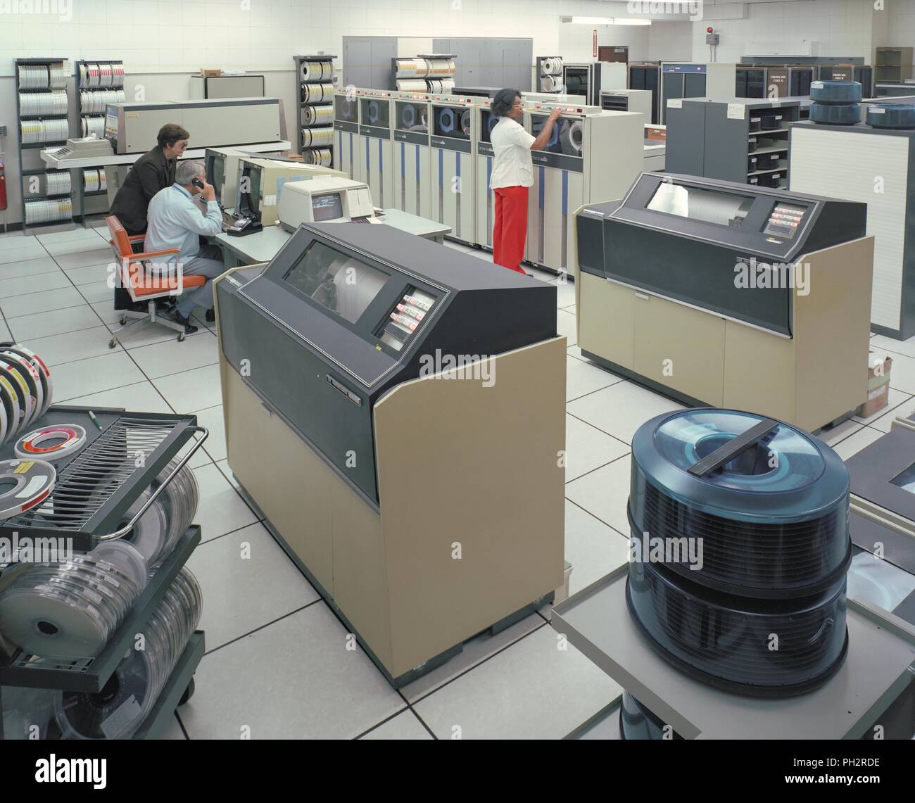 1980 computer hi-res stock photography and images - Alamy