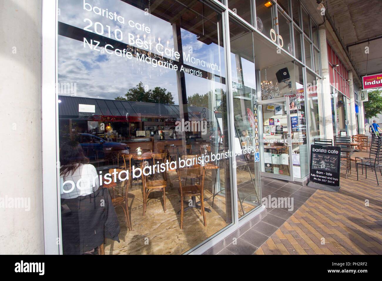 George window hi-res stock photography and images - Alamy