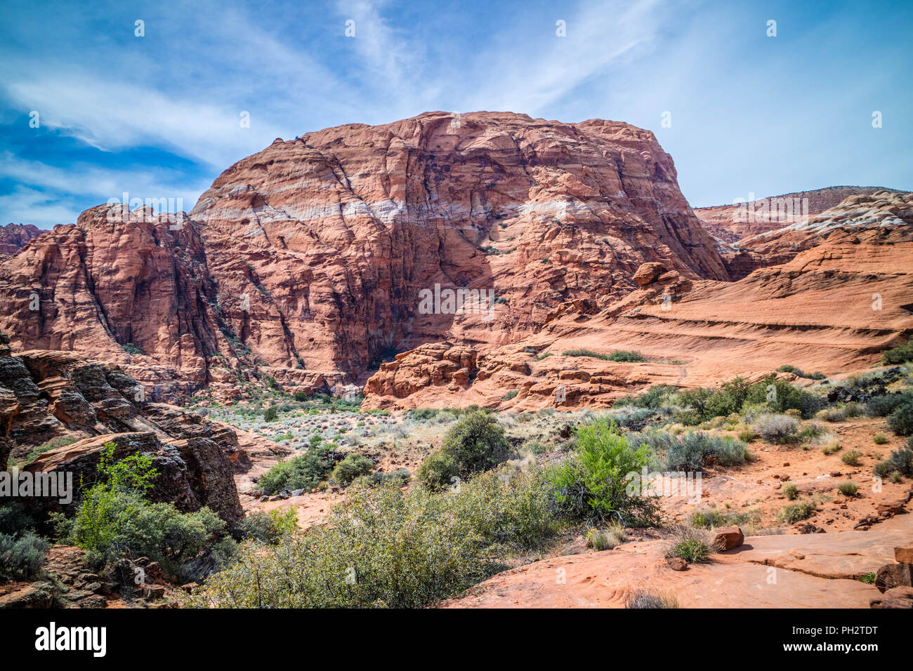 Mountain Ridges in Snow Canyon State Park, Utah Stock Photo - Alamy