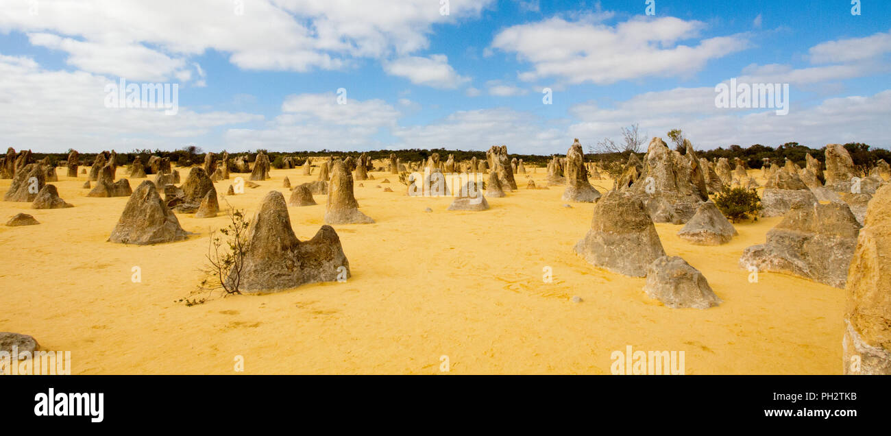 Pinnacles desert rock formation hi-res stock photography and images - Alamy