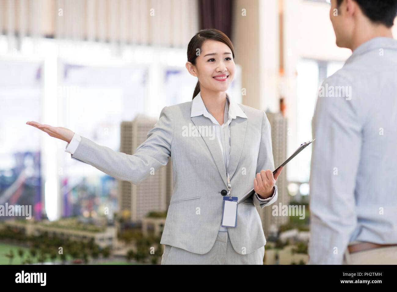 Customer estate hi-res stock photography and images - Alamy