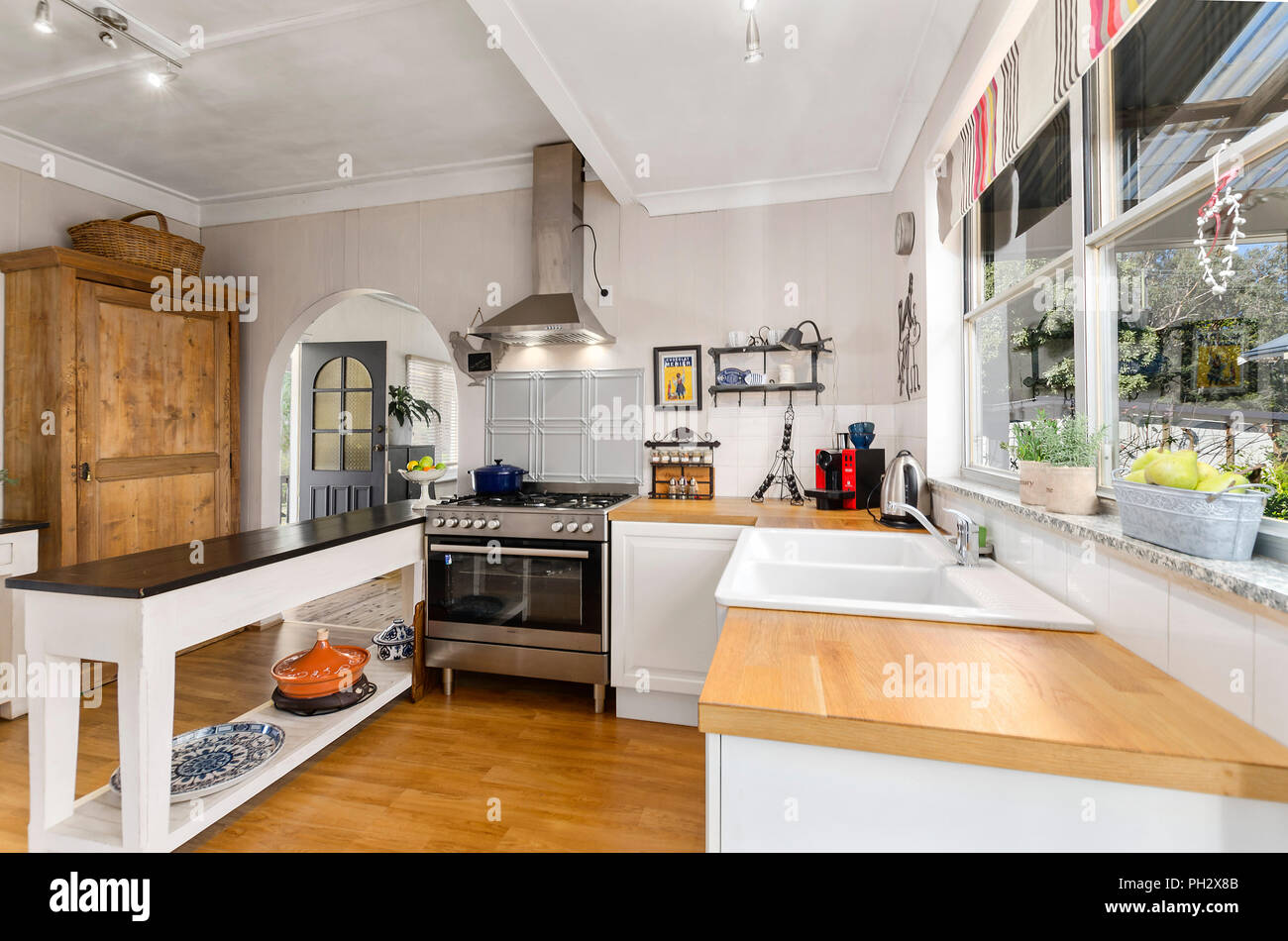 Kitchen interior house hi-res stock photography and images - Alamy