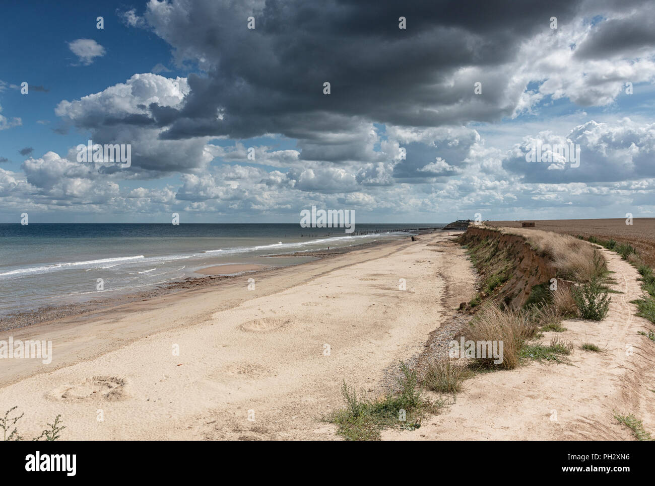 Happisburgh beach viewed from the clifftop, Norfolk, UK Stock Photo - Alamy