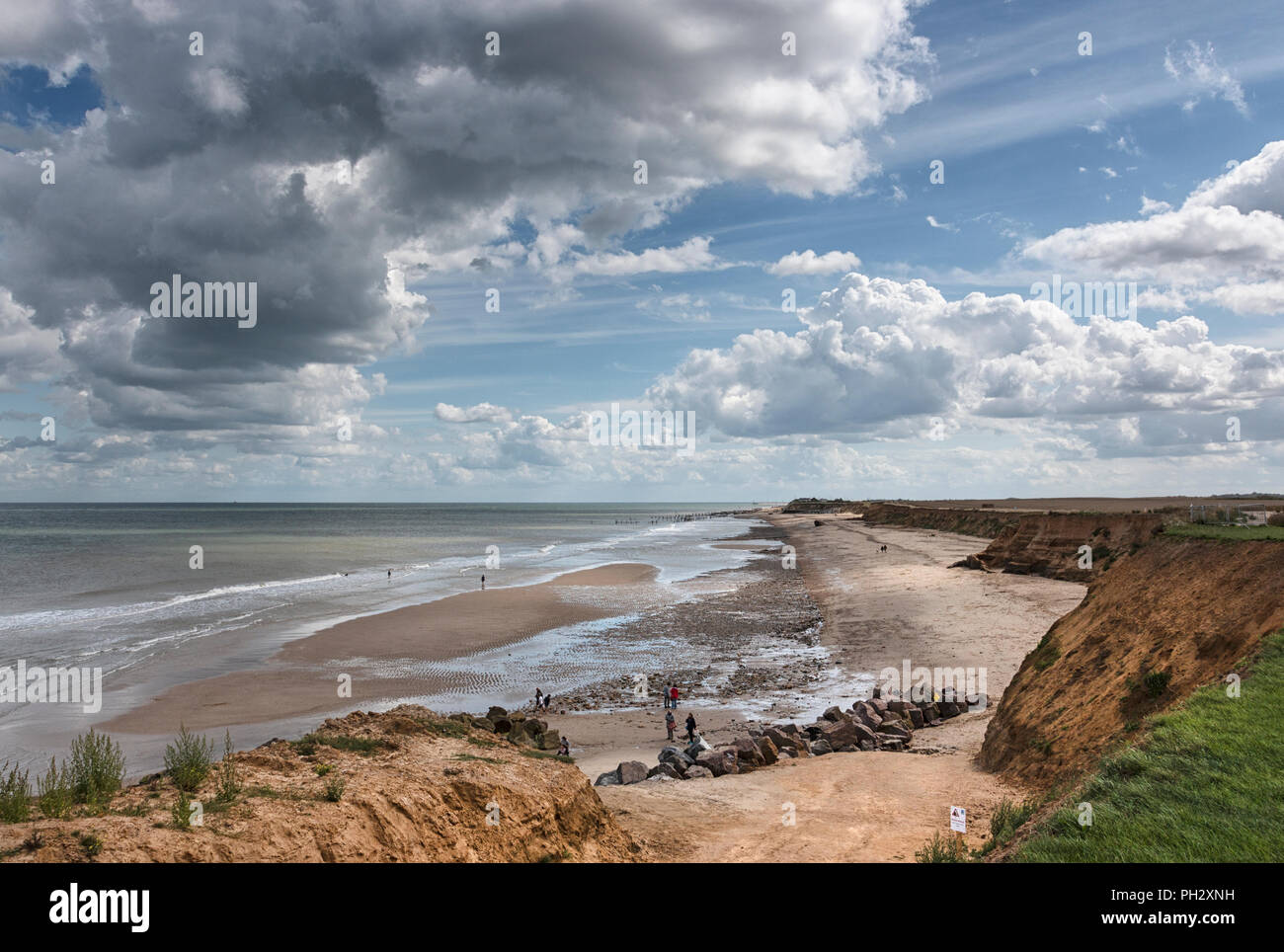Happisburgh beach viewed from the clifftop, Norfolk, UK Stock Photo - Alamy