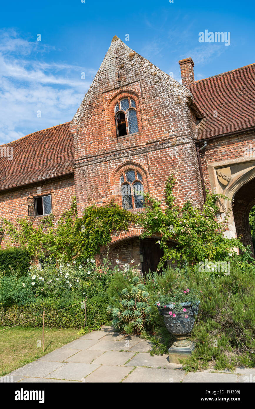 Sissinghurst manor hi-res stock photography and images - Alamy
