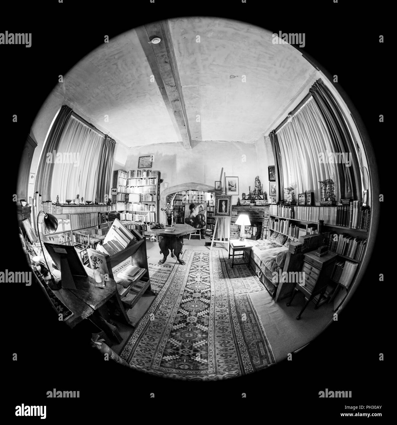 Kent gardens Black and White Stock Photos & Images - Alamy