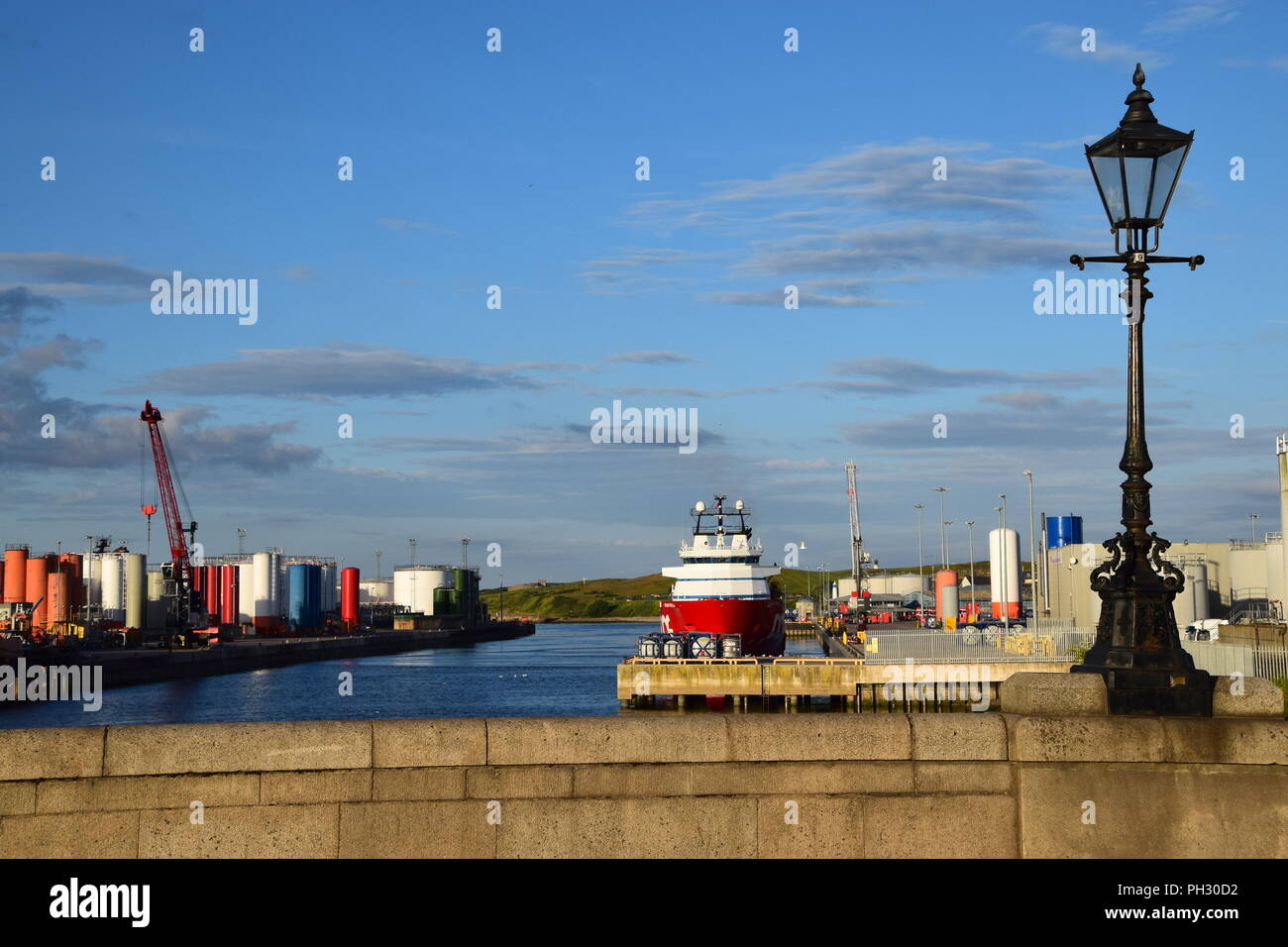 Panelled parapet hi-res stock photography and images - Alamy