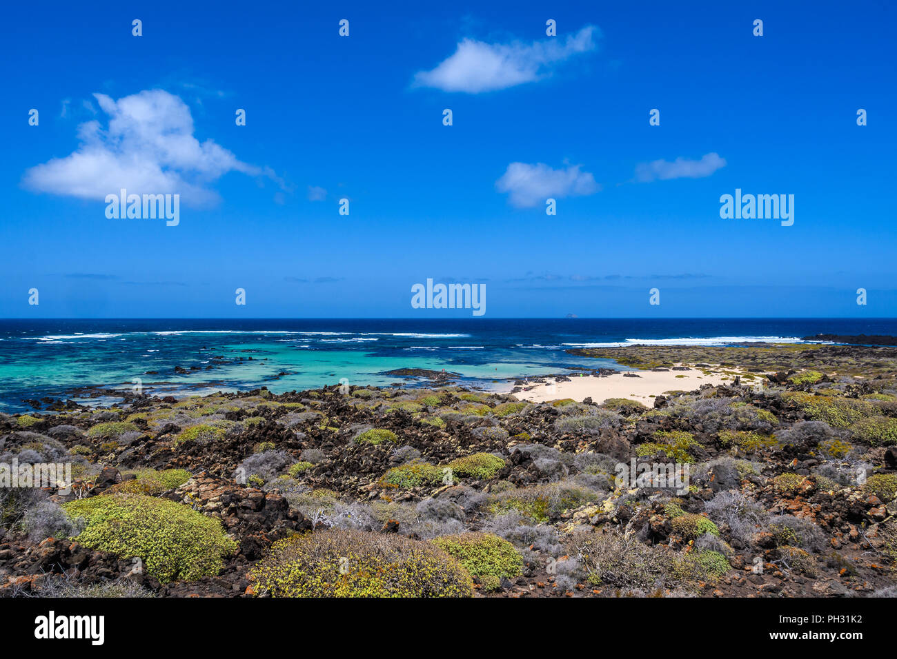Playa caleton blanco lanzarote hi-res stock photography and images - Alamy