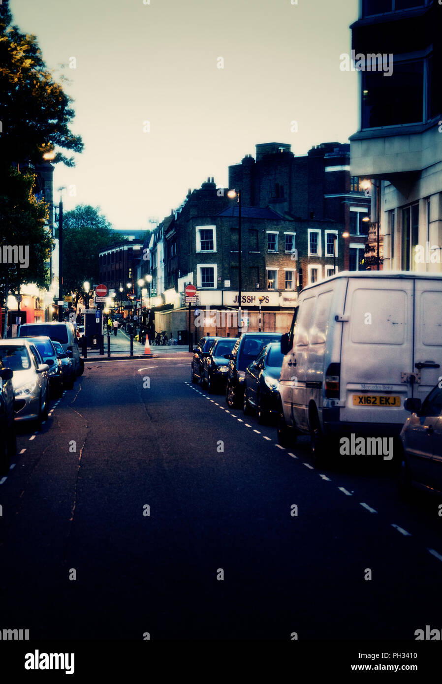 Aerial shots of london hi-res stock photography and images - Alamy