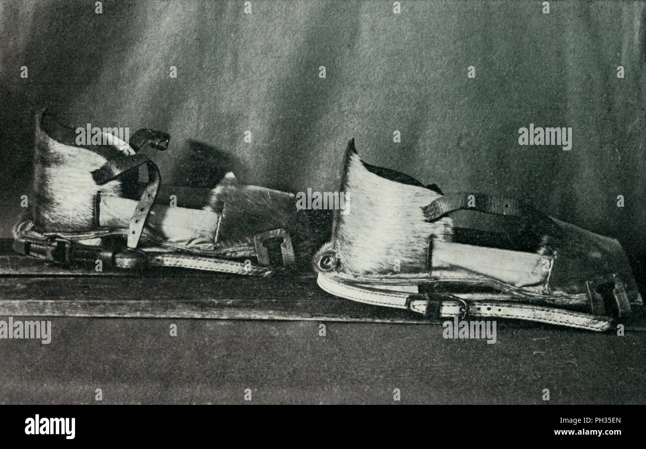 Scott expedition clothing hi-res stock photography and images - Alamy