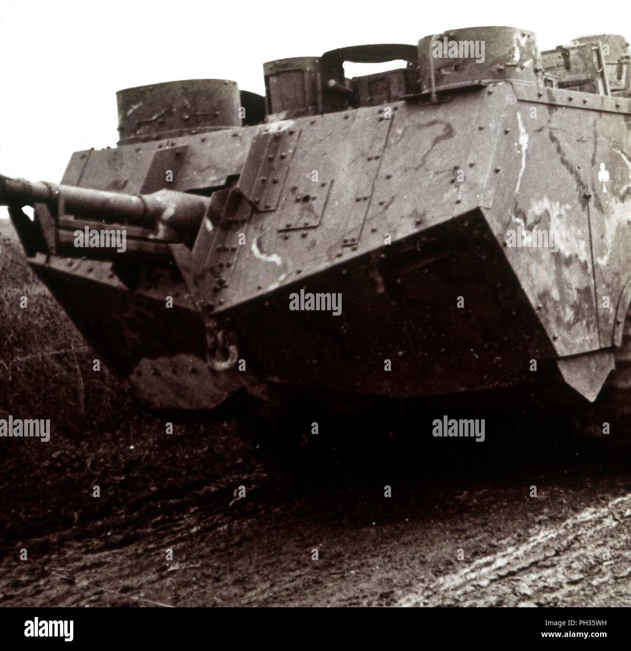 Tank ww1 wwi hi-res stock photography and images - Alamy