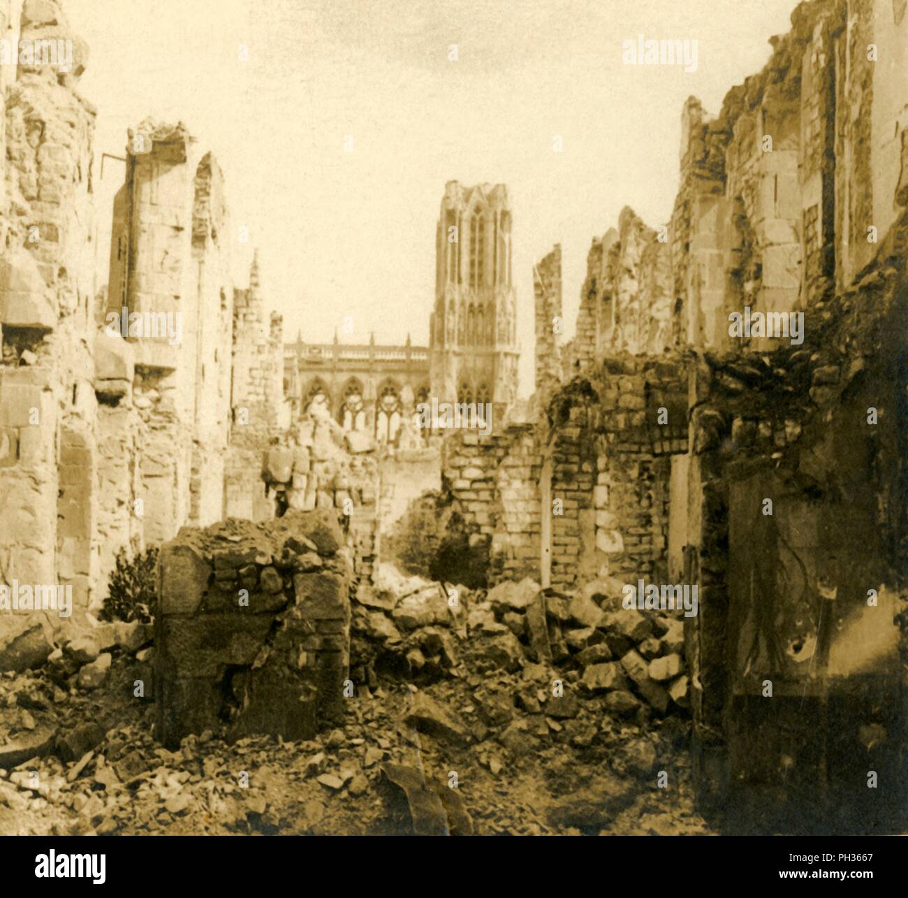 Reims and wwi hi-res stock photography and images - Alamy