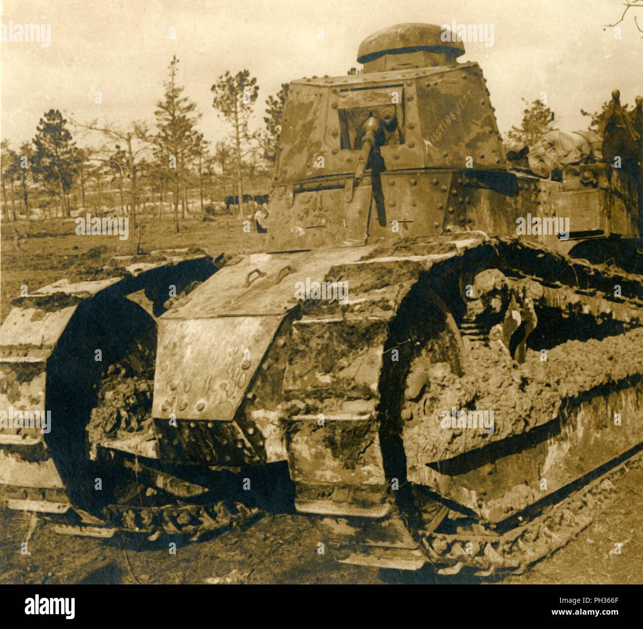 Renault tank hi-res stock photography and images - Alamy