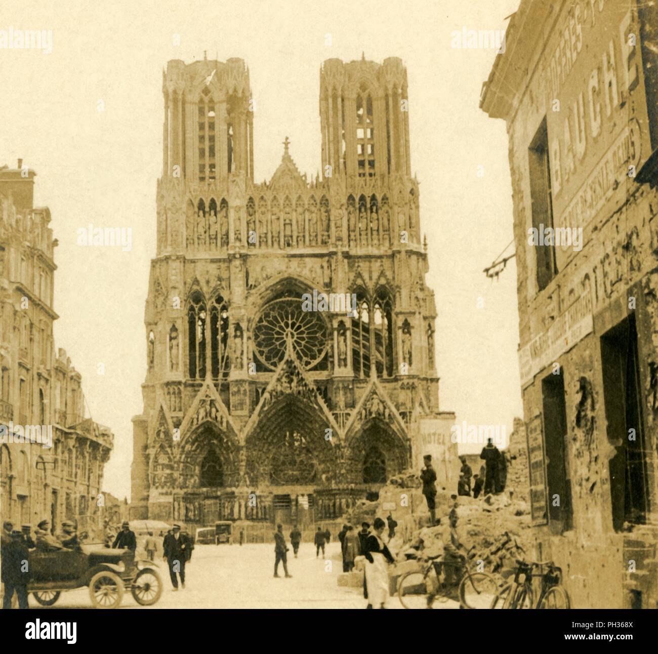 Church Ww1 Gothic Stock Photos & Church Ww1 Gothic Stock Images - Alamy