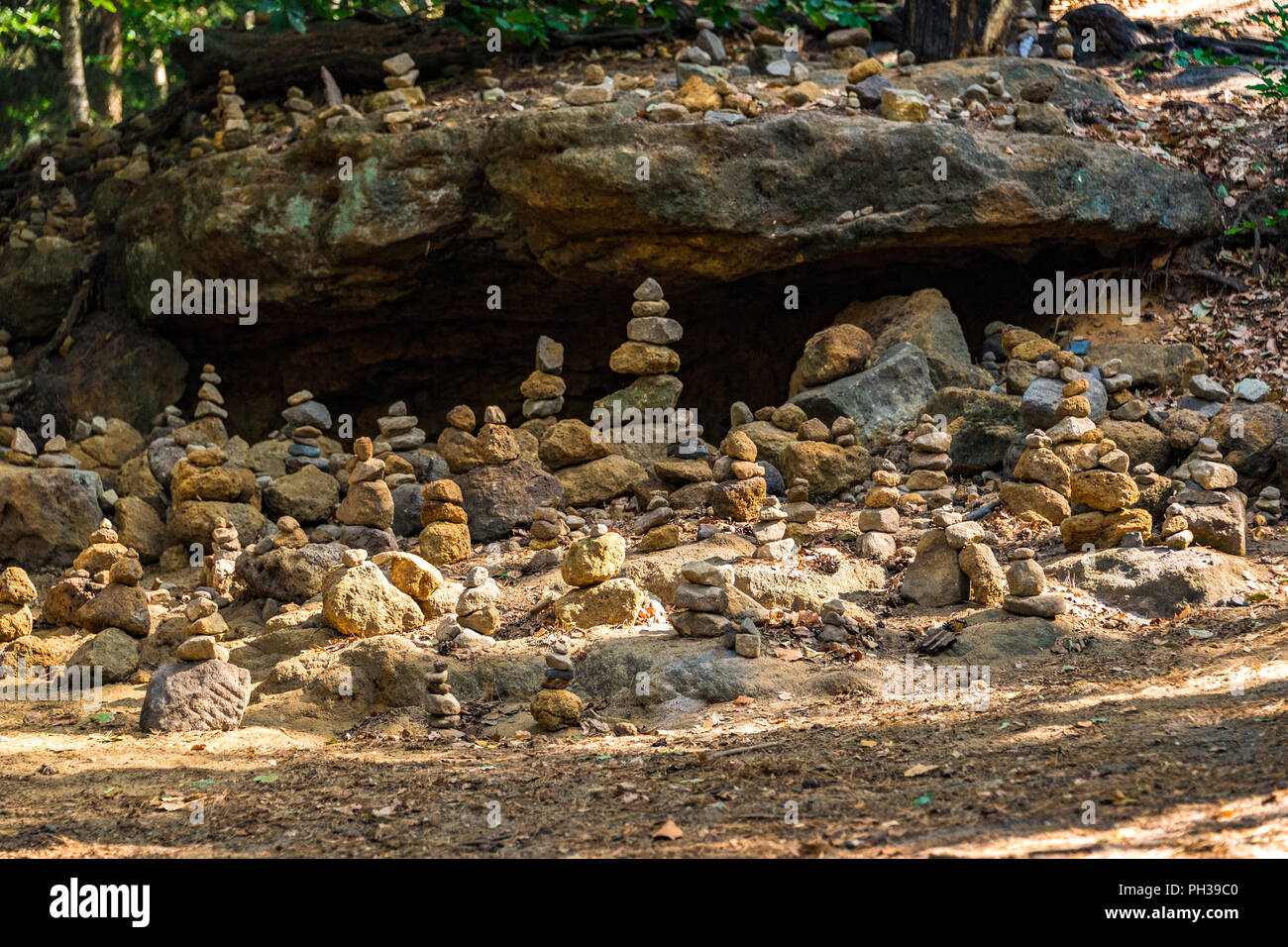 Piles of little rocks hi-res stock photography and images - Alamy