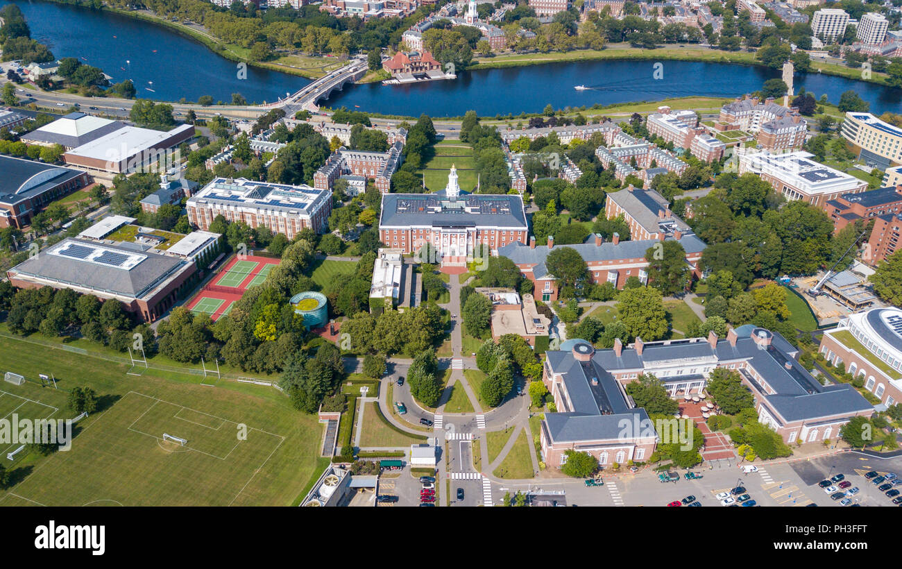 Harvard business school hi-res stock photography and images - Alamy