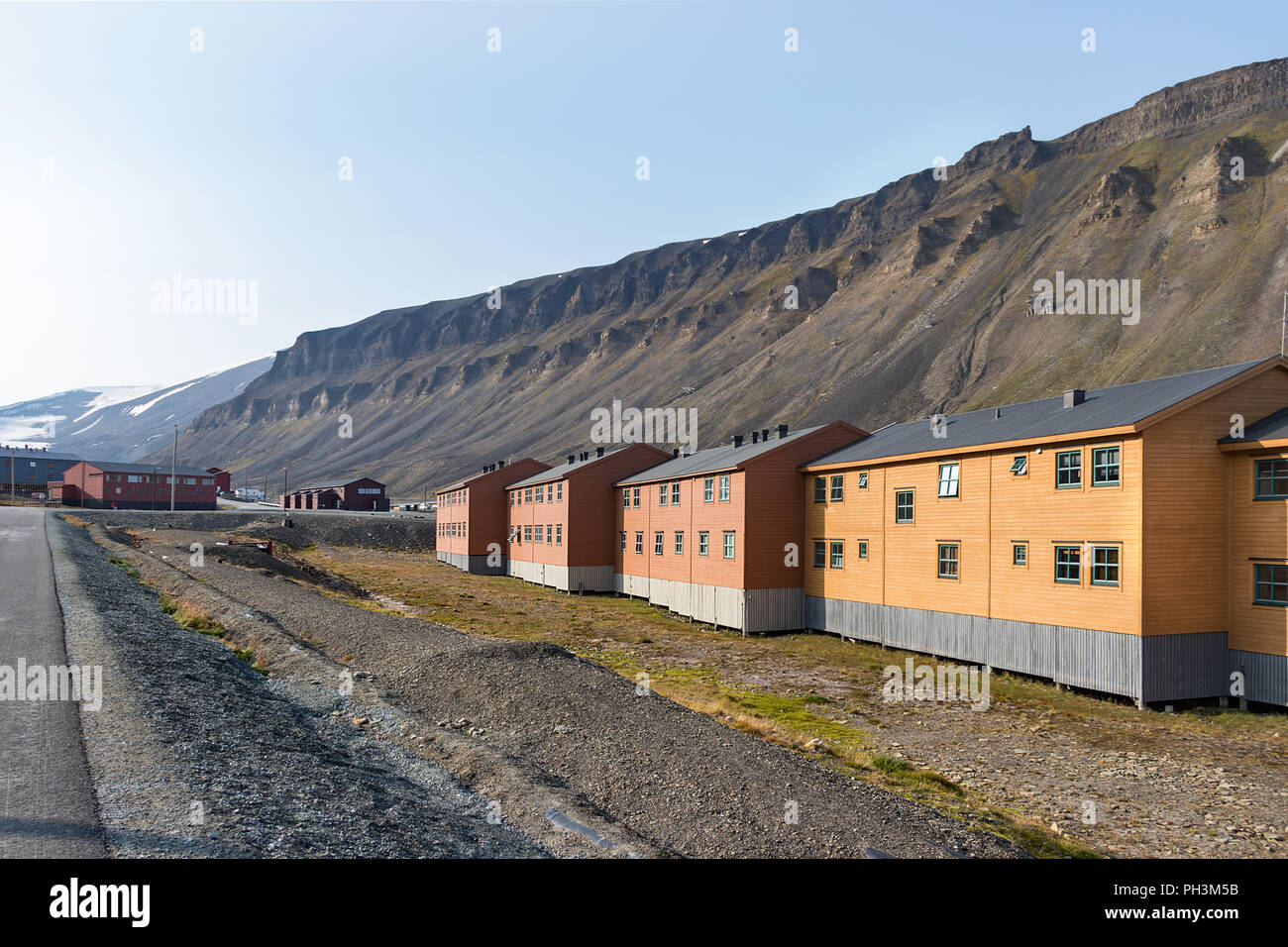 Svalbard house hi-res stock photography and images - Alamy