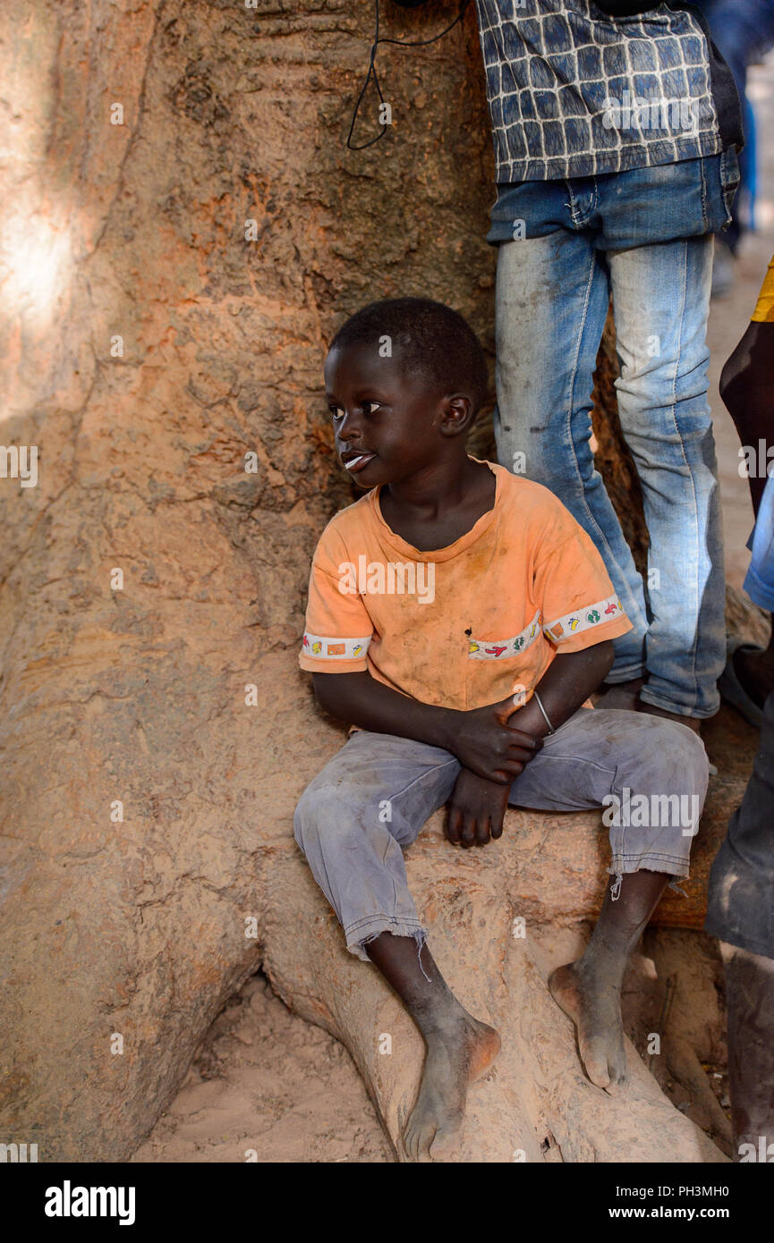 Poor Clothes High Resolution Stock Photography and Images - Alamy