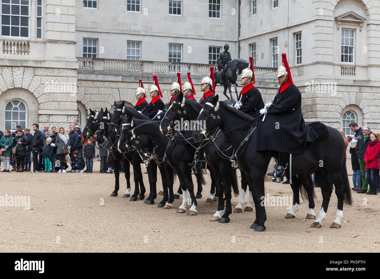 British royal guard helmet hi-res stock photography and images - Alamy