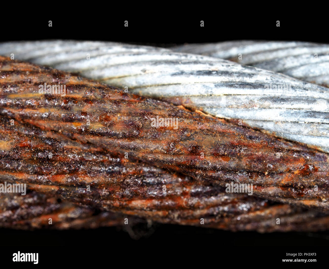 Steel wire rope cable hi-res stock photography and images - Alamy