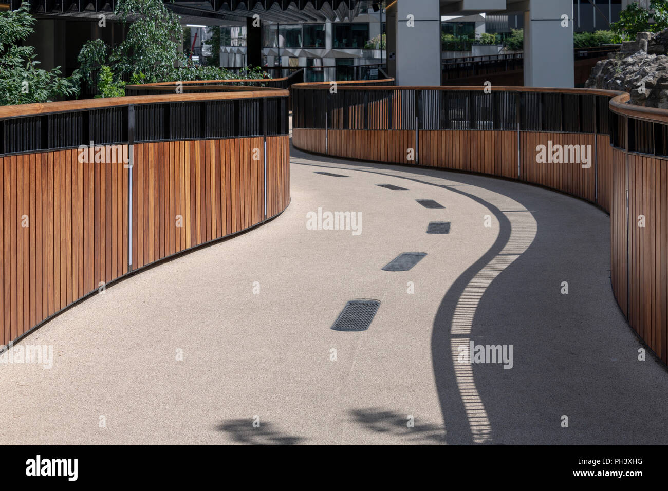 Pedway barbican hi-res stock photography and images - Alamy