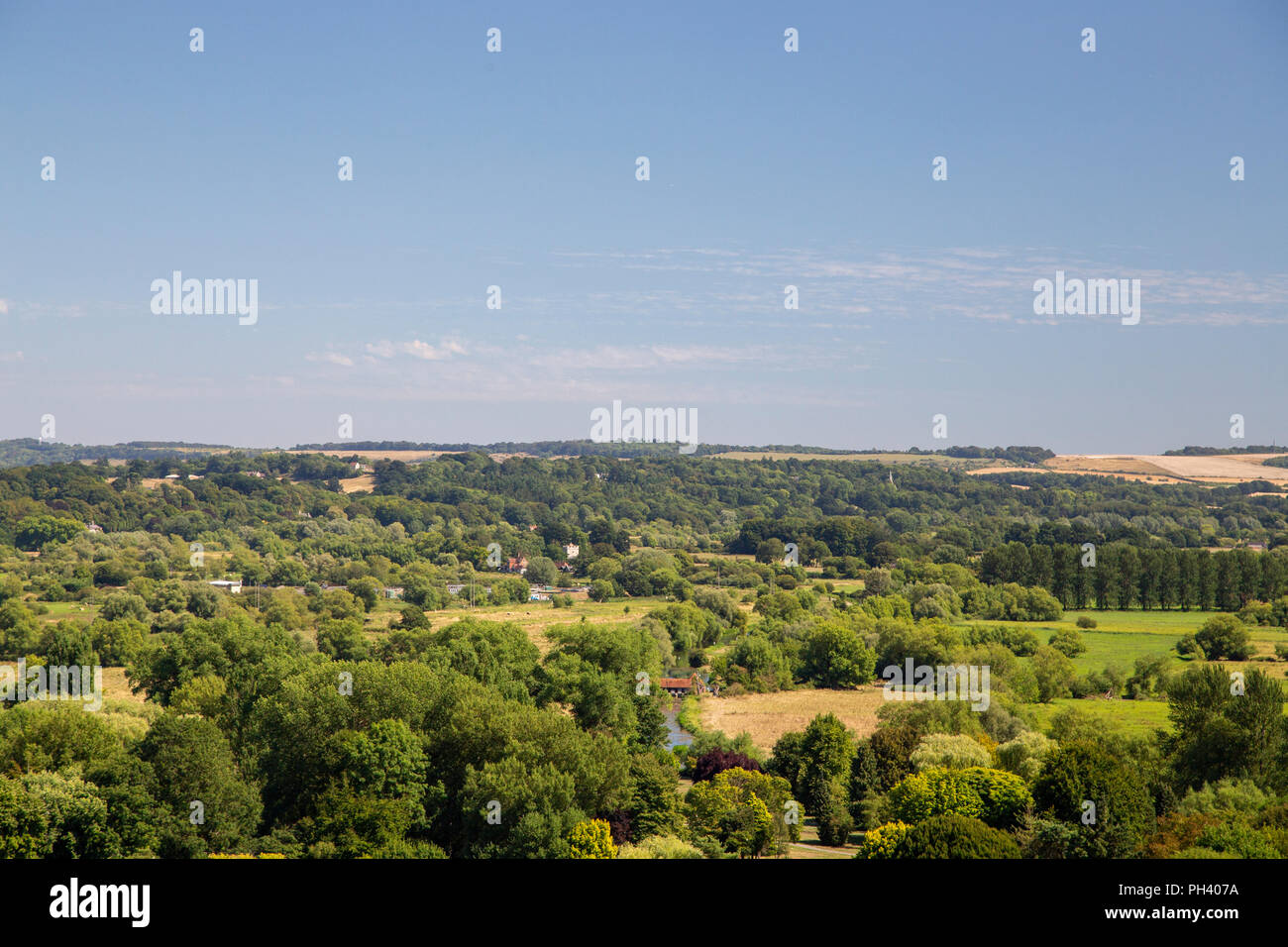 Lush green countryside hi-res stock photography and images - Alamy