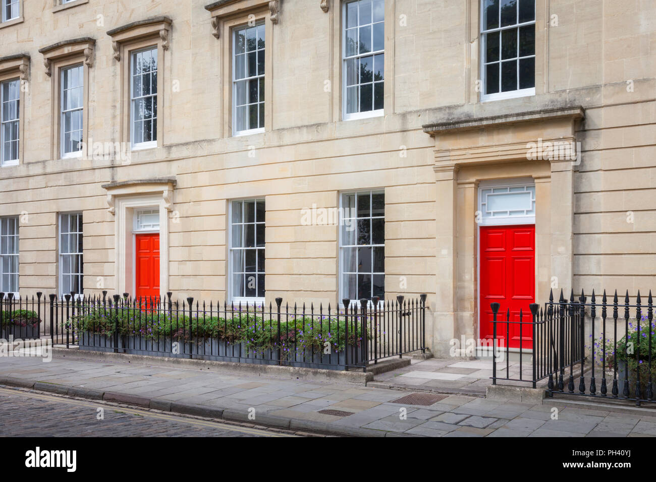 Middle class house uk hi-res stock photography and images - Alamy