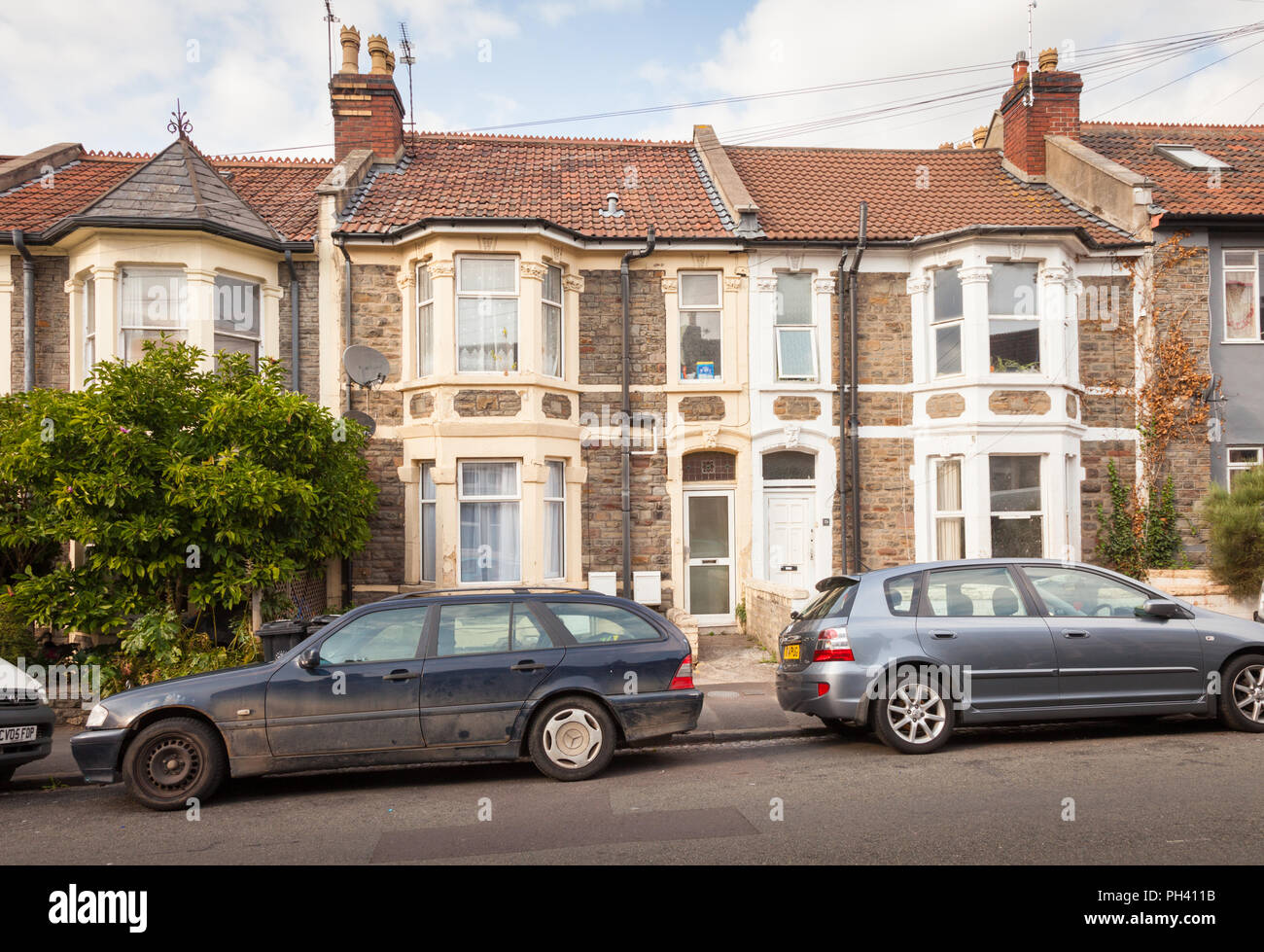 Ordinary houses hi-res stock photography and images - Alamy
