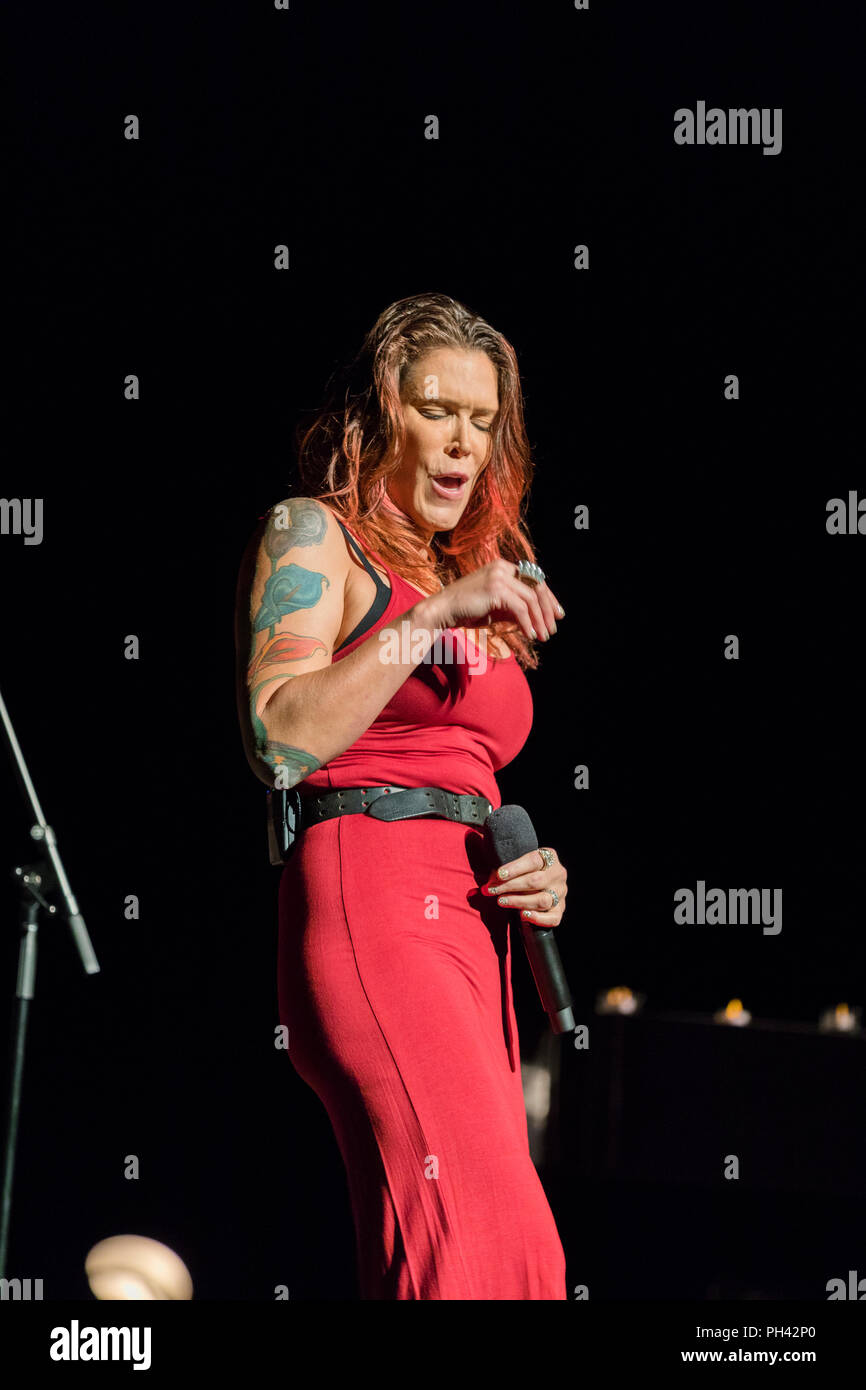 Beth hart singer hi-res stock photography and images - Alamy
