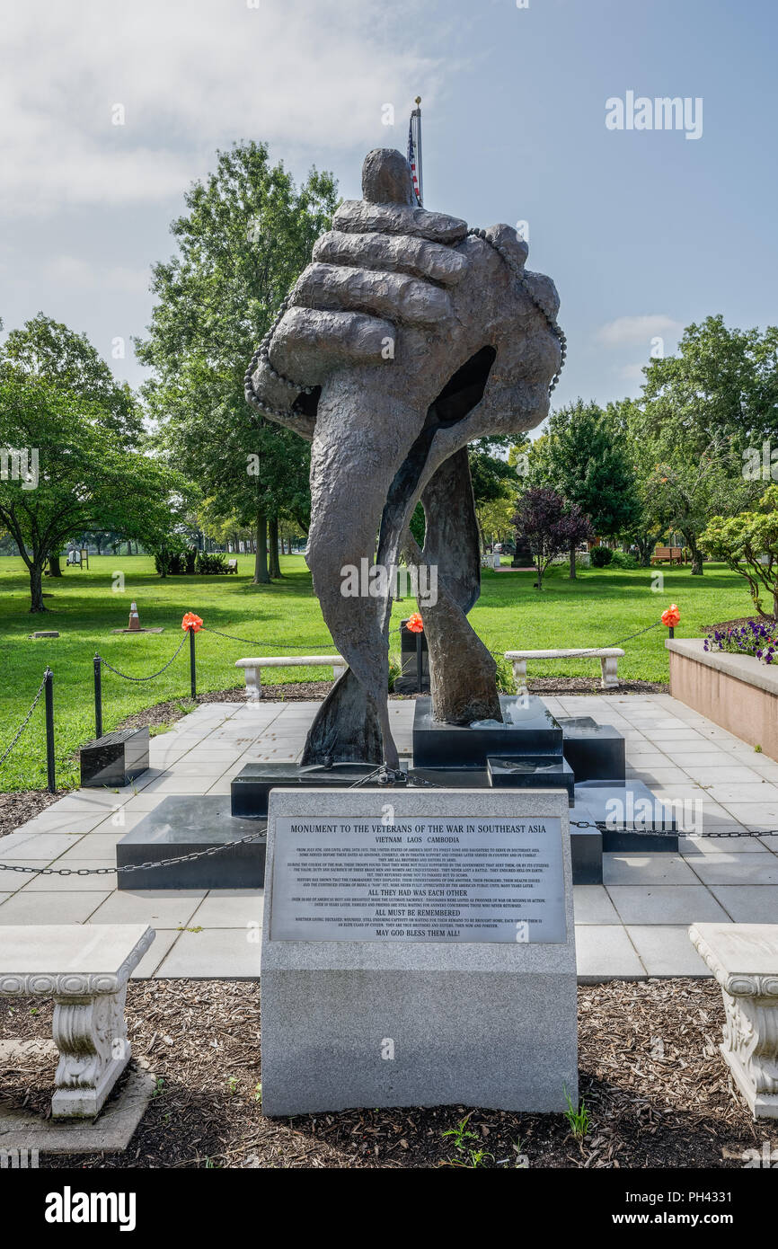 Westbury, NY - August 21, 2018 This 12 foot bronze sculpture which is ...