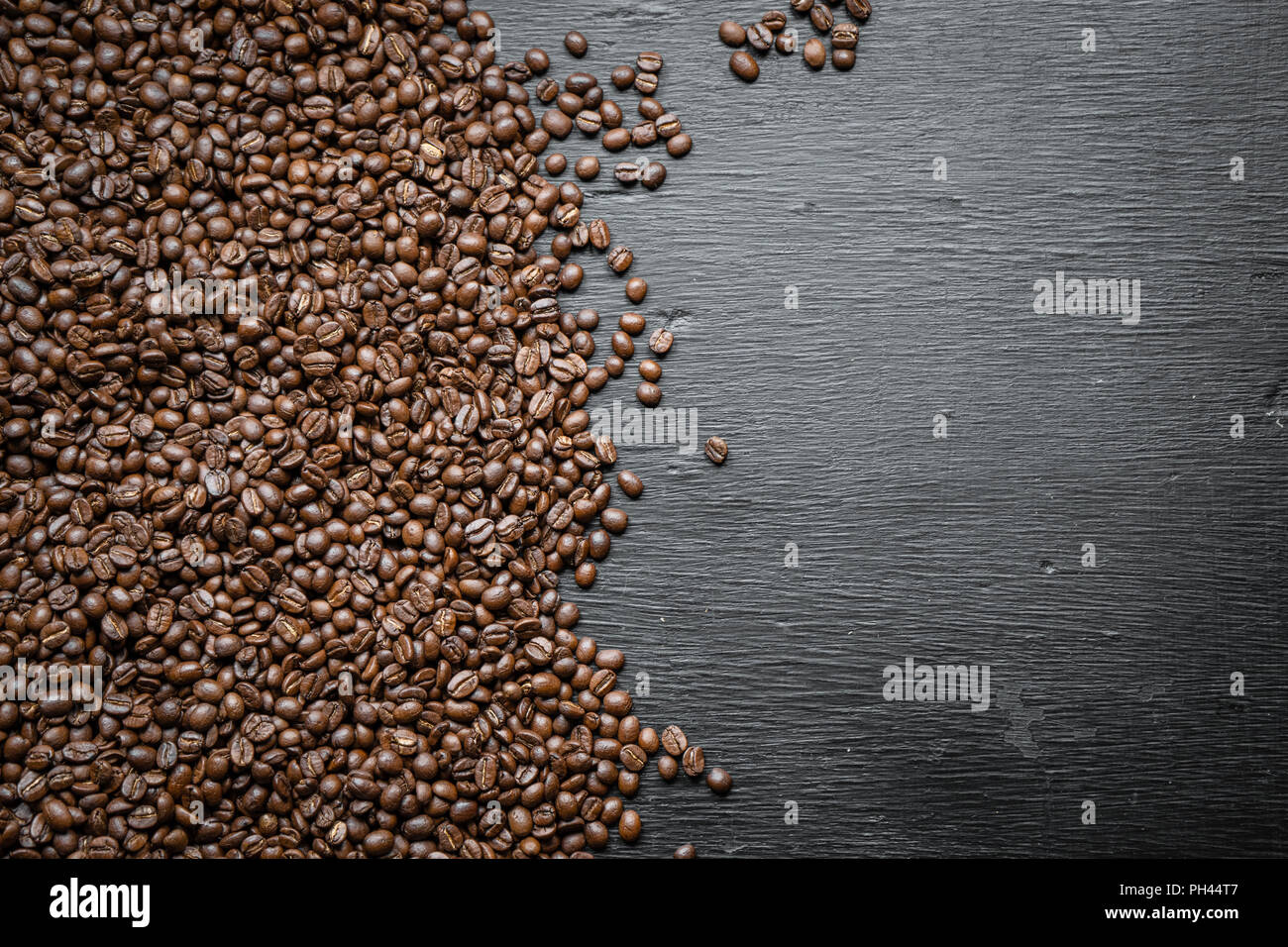 coffee bean Roasted and crushed background On the blackboard Stock ...