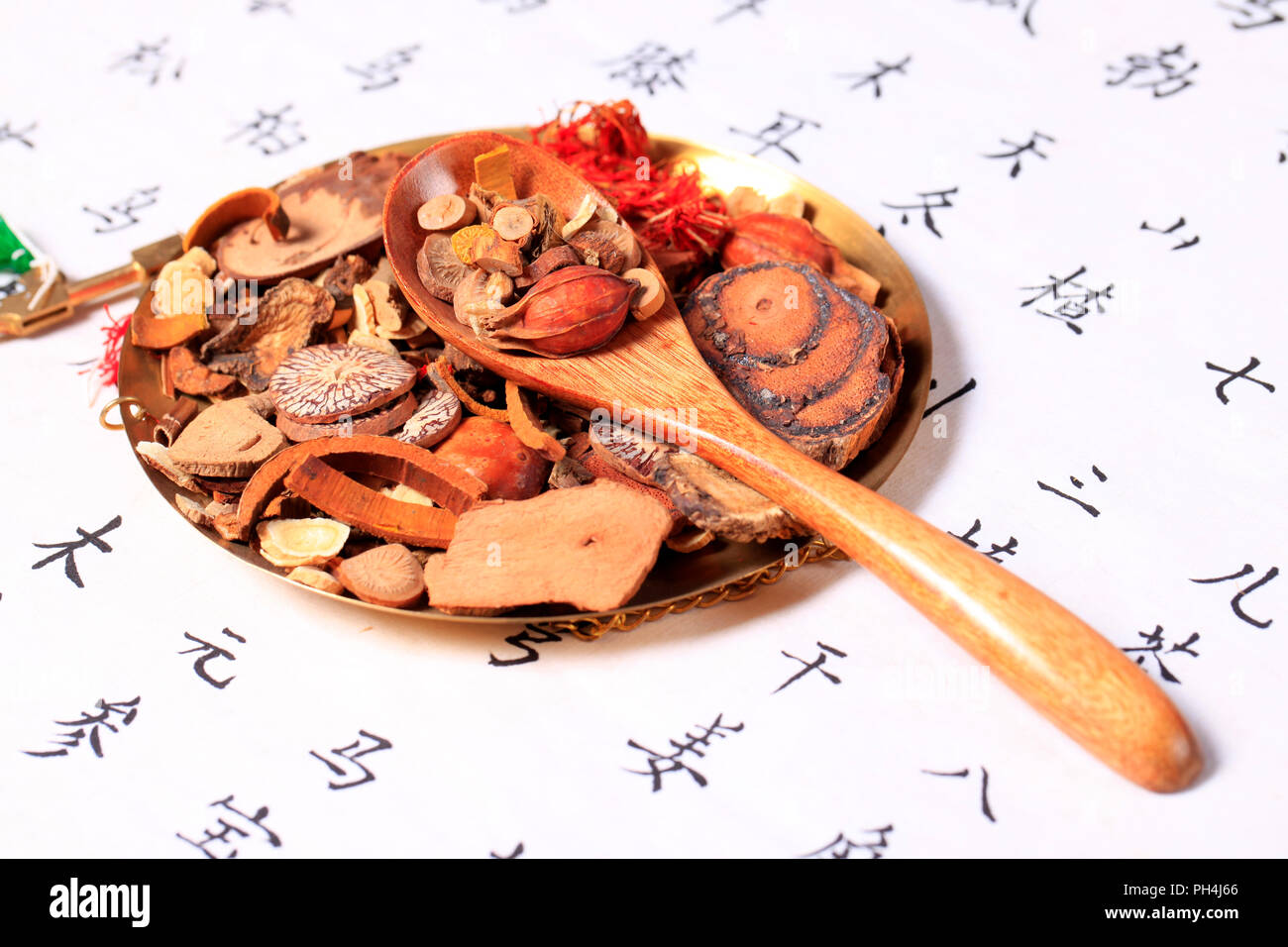 Chinese herbal medicine, Chinese traditional culture, studio shot Stock ...