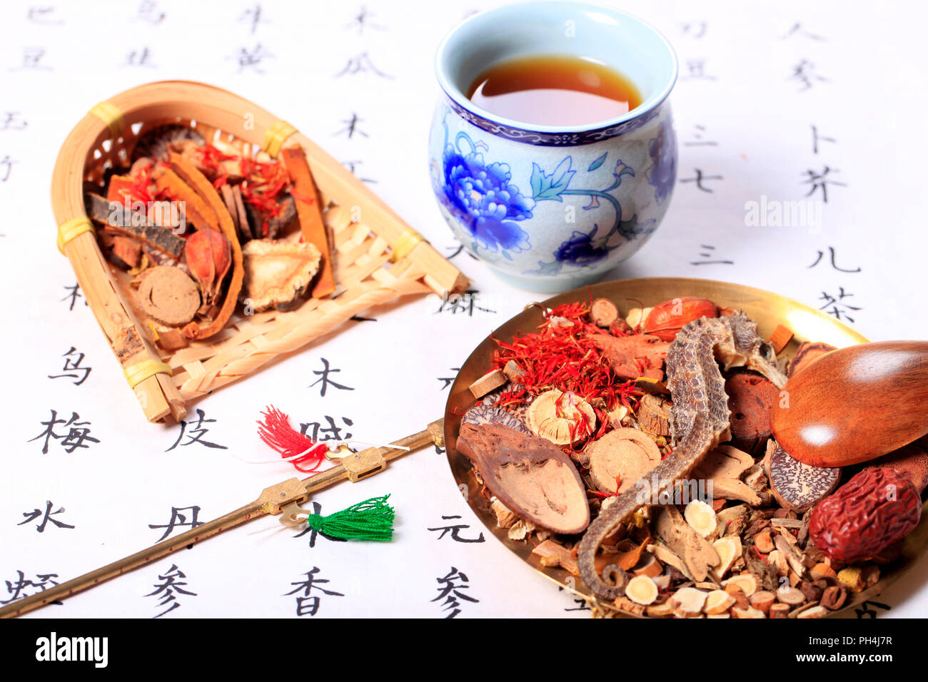 Chinese herbal medicine, Chinese traditional culture, studio shot Stock ...