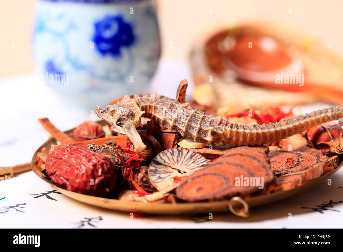 Chinese herbal medicine, Chinese traditional culture, studio shot Stock ...