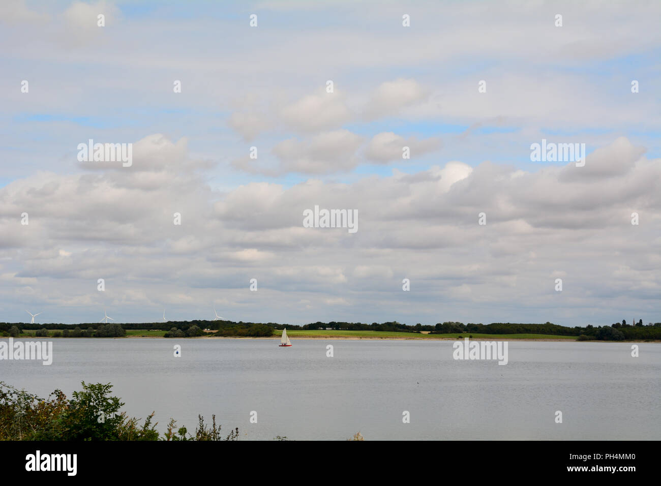 Sailing boat on Grafham water - an 806.3-hectare biological Site of ...