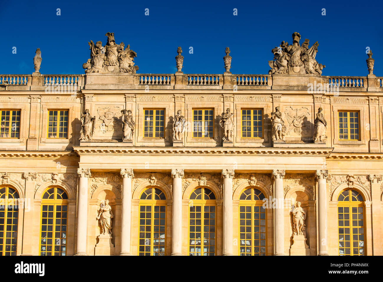 Golden hour versailles hi-res stock photography and images - Alamy