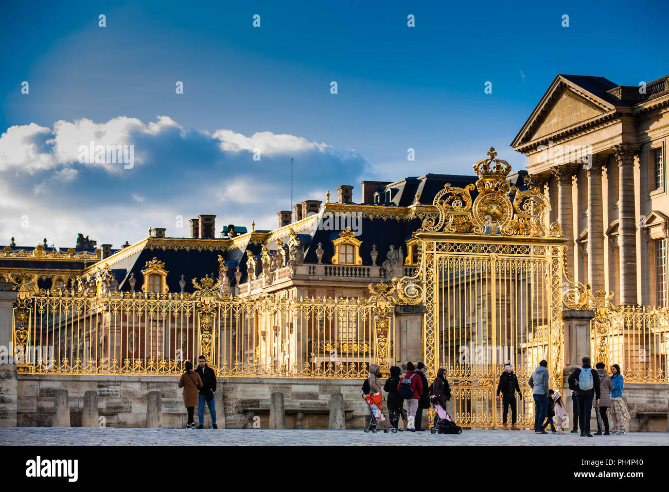 Versailles palace hi-res stock photography and images - Alamy