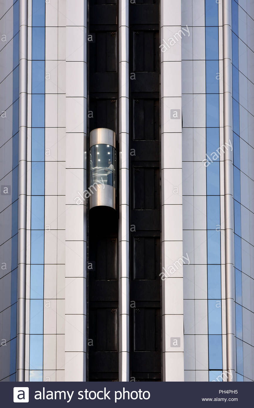 Glass Elevator Exterior High Resolution Stock Photography and Images ...