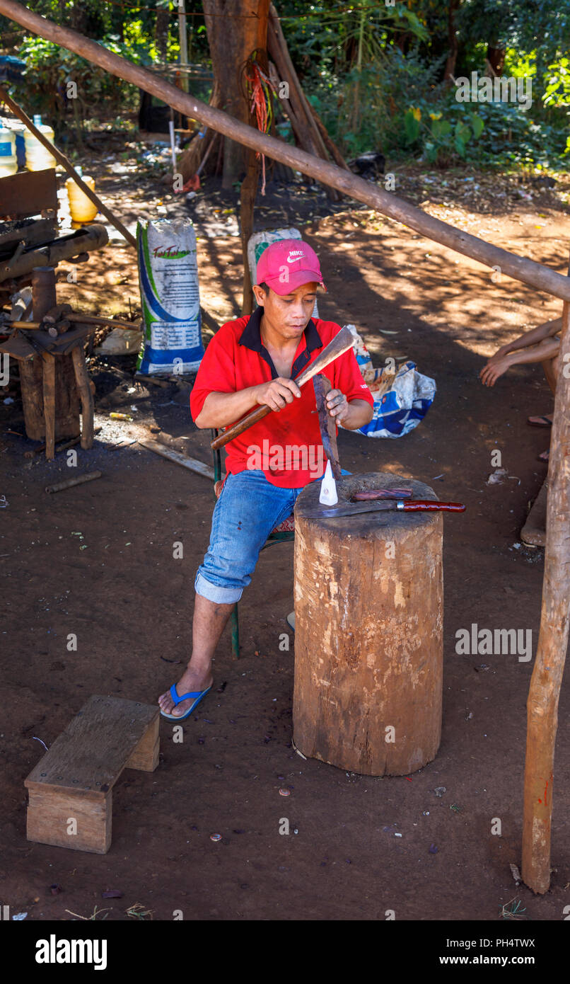 Blacksmiths At Work Stock Photos & Blacksmiths At Work Stock Images - Alamy