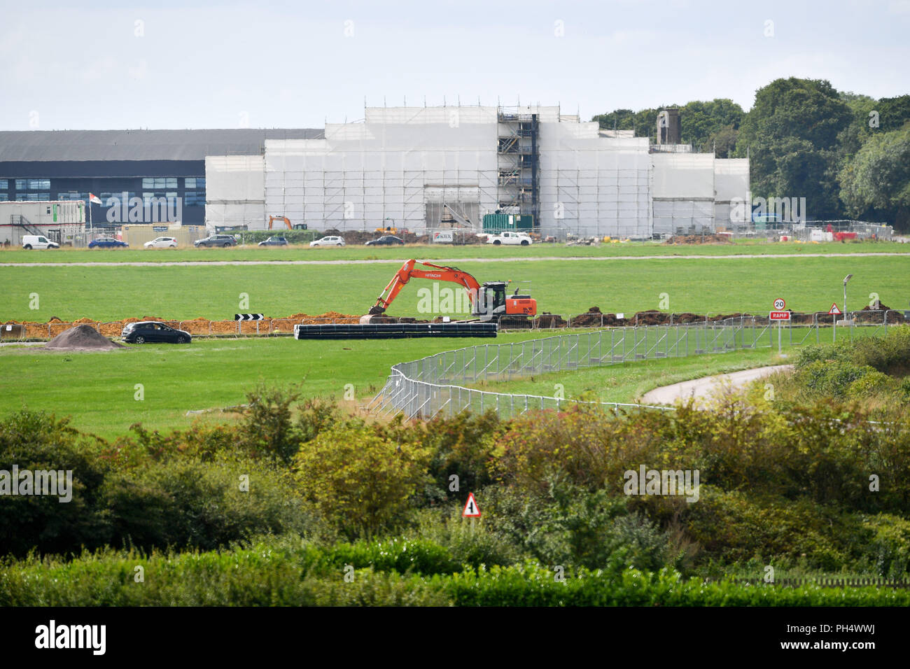 Hullavington hi-res stock photography and images - Alamy