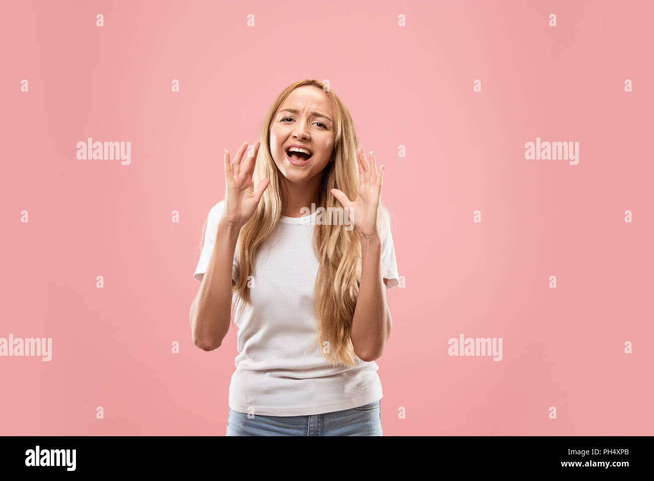 Do not miss. Young casual woman shouting. Shout. Crying emotional woman ...