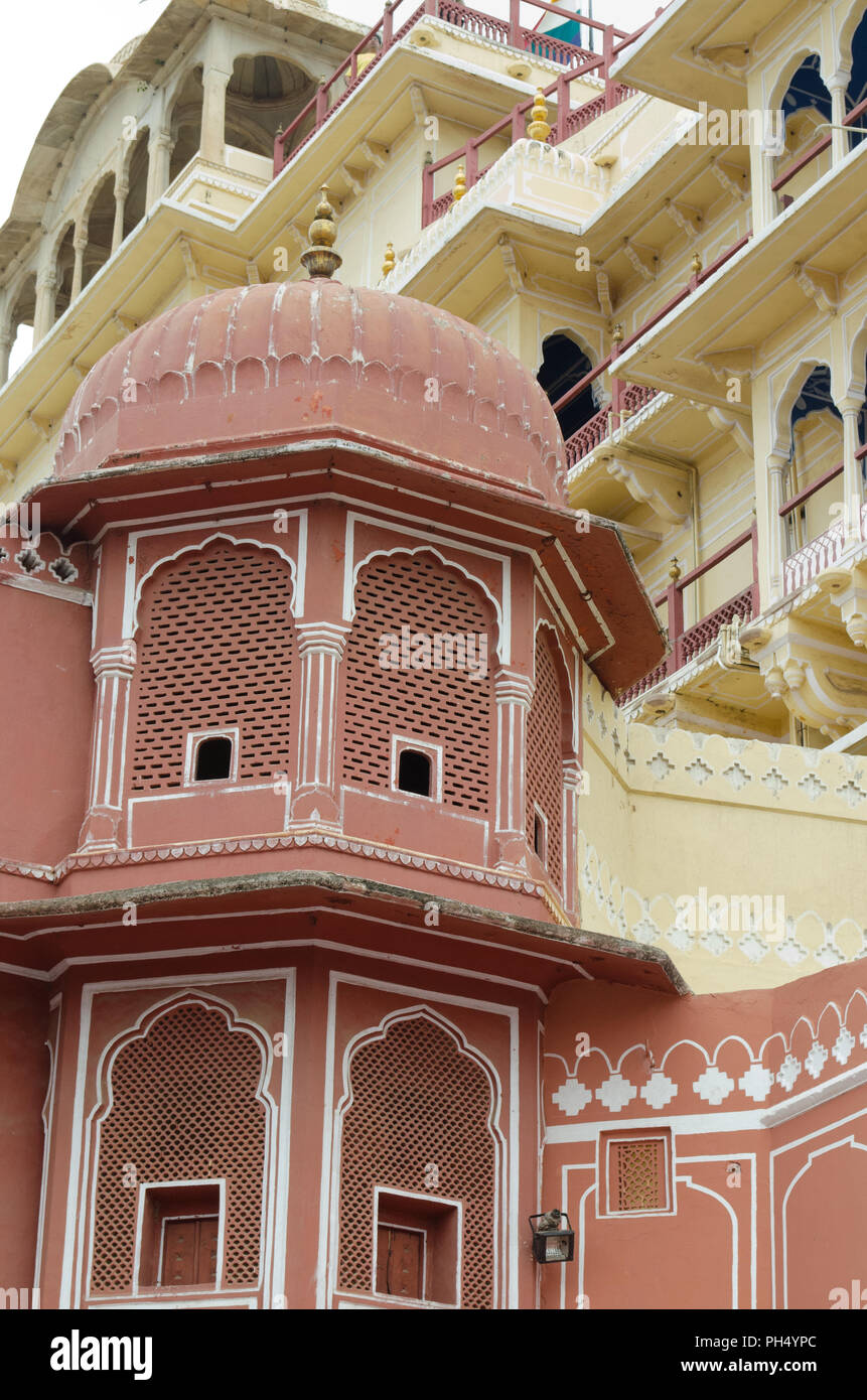 old building with design Stock Photo - Alamy