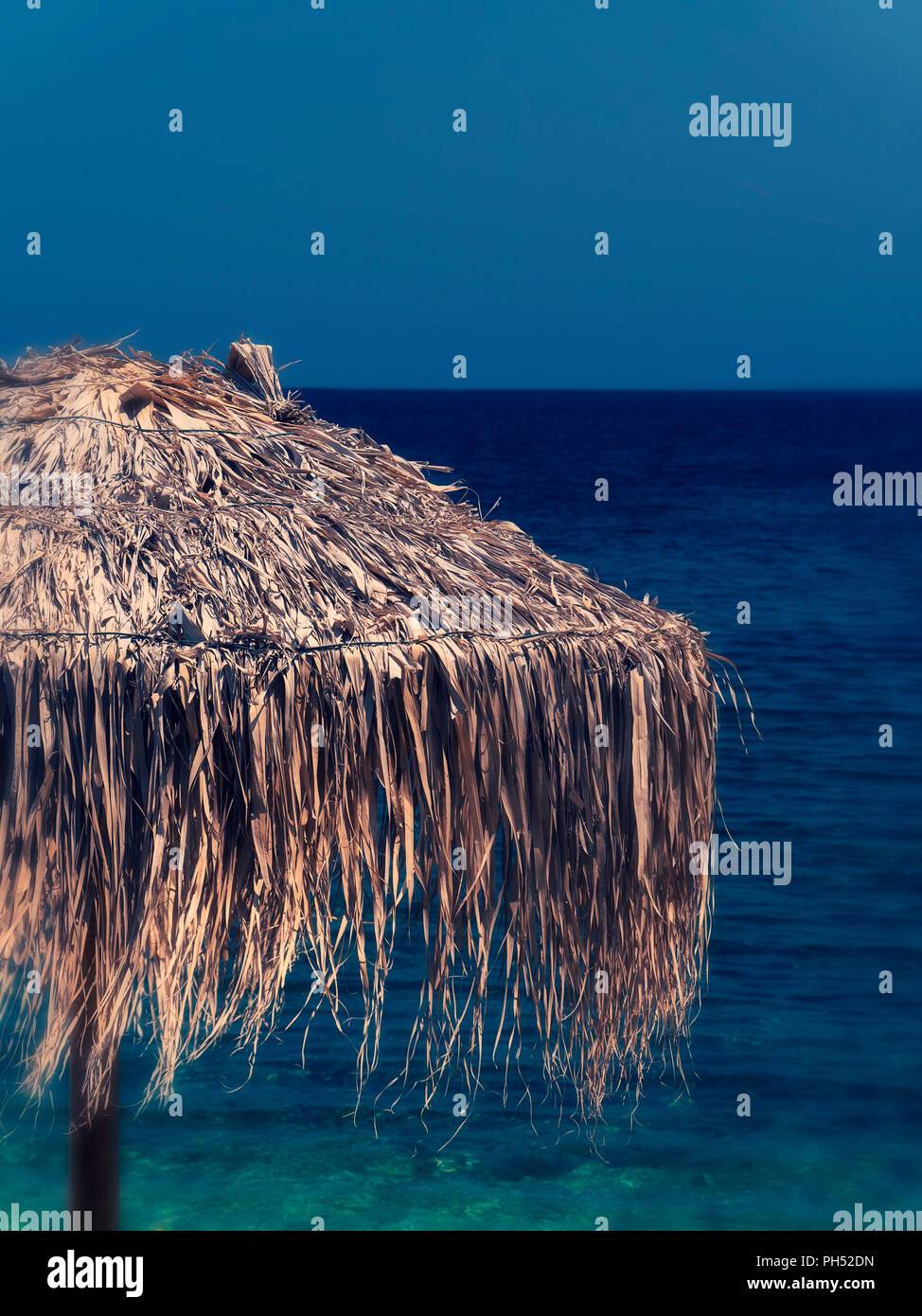 Beach parasol hi-res stock photography and images - Alamy