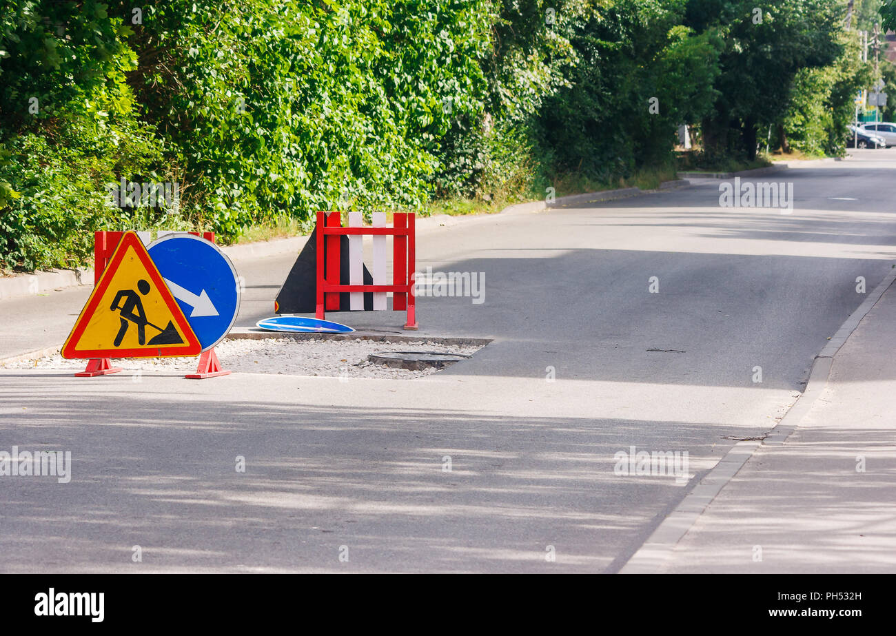 Obstruction way road traffic hi-res stock photography and images - Alamy