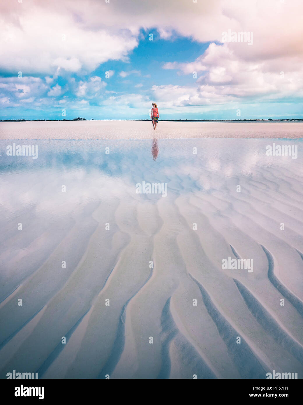 Bahamas woman beach hi-res stock photography and images - Alamy